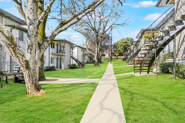 Gallery – Lenox Place Apartments