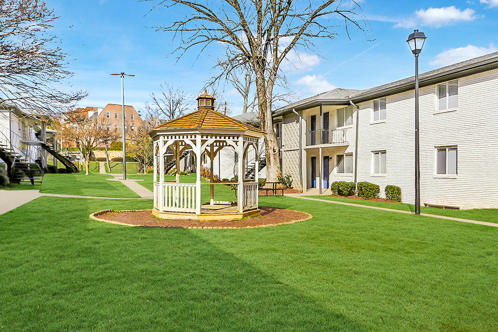 Lenox Place Apartments – Live Beautiful